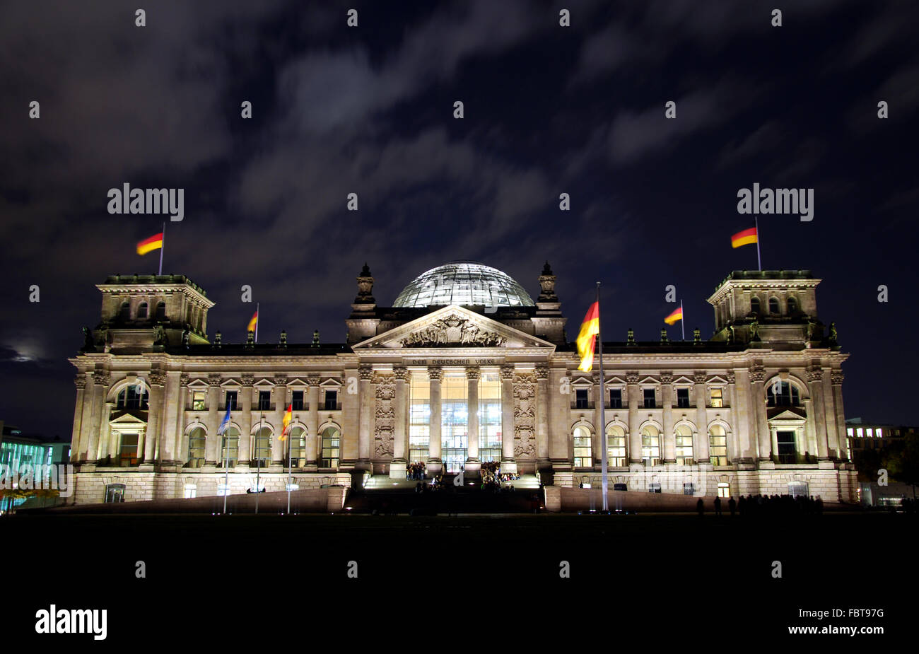 German landmark at night hi-res stock photography and images - Alamy