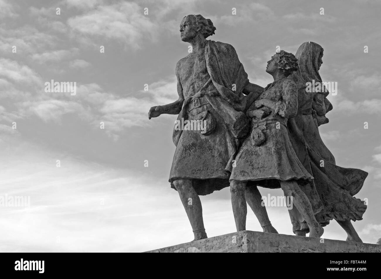 The emigrants statue hi-res stock photography and images - Alamy