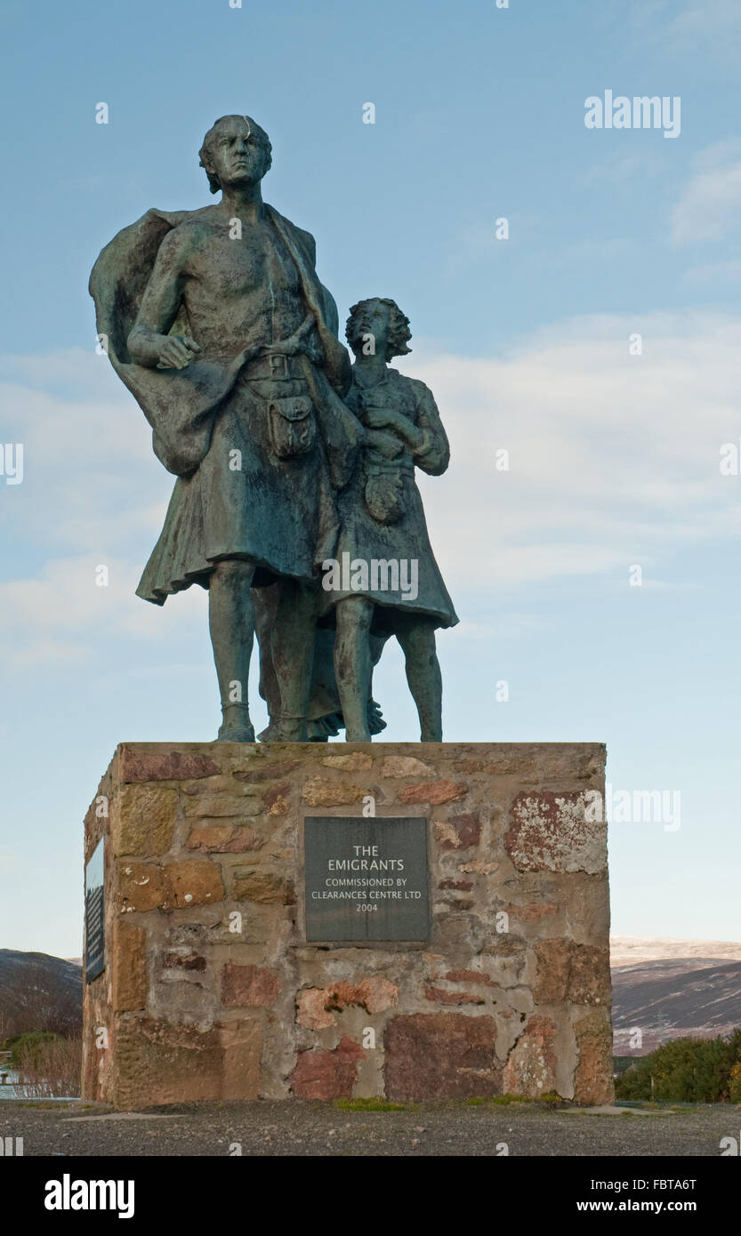 The emigrants statue hi-res stock photography and images - Alamy
