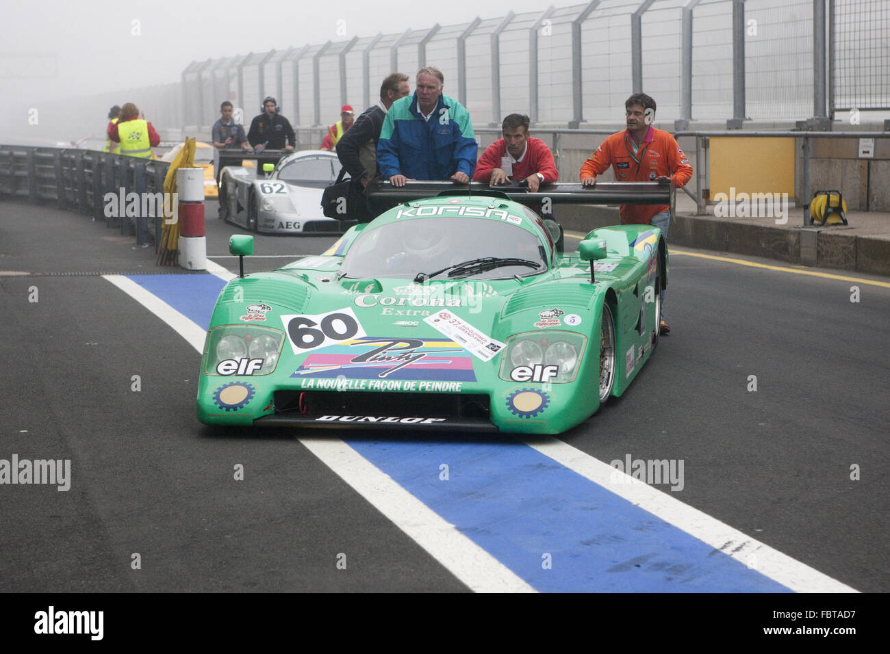 Formula 1 pit lane hi-res stock photography and images - Alamy