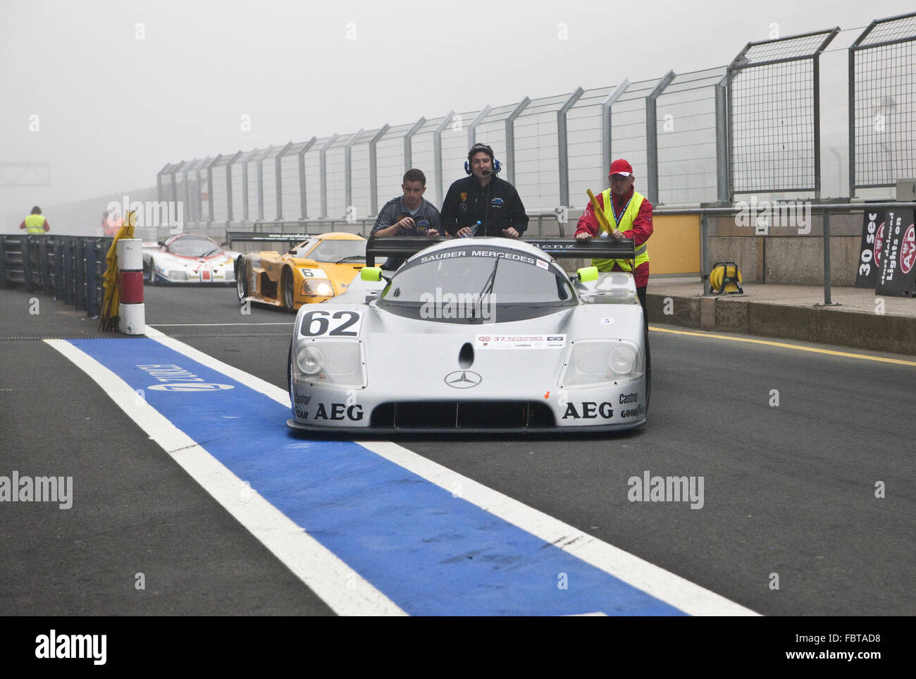 Formula 1 pit lane hi-res stock photography and images - Alamy