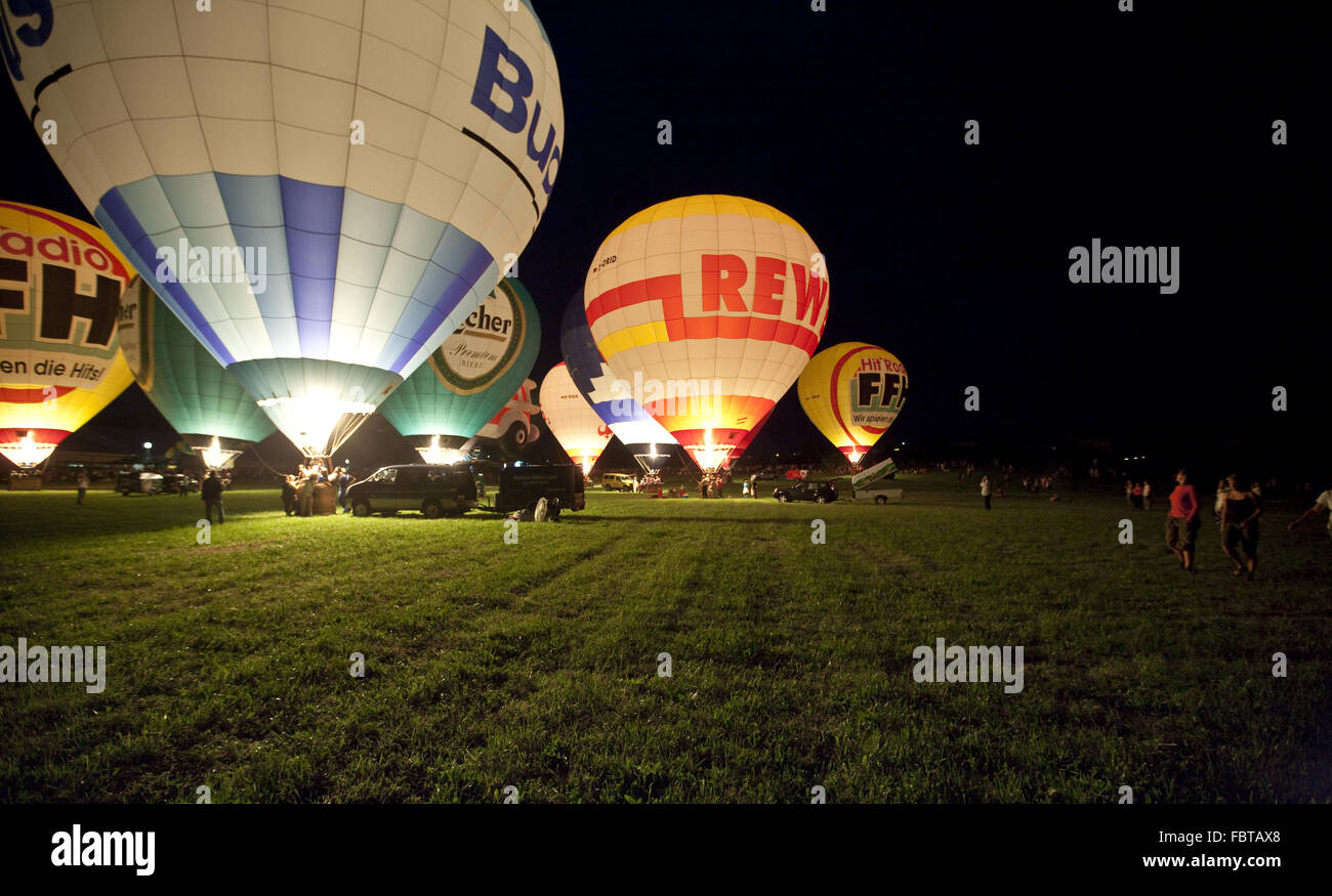 Air balloons night hi-res stock photography and images - Alamy