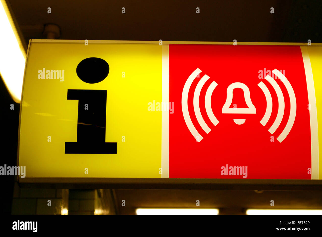 Tourist information stand hi-res stock photography and images - Alamy