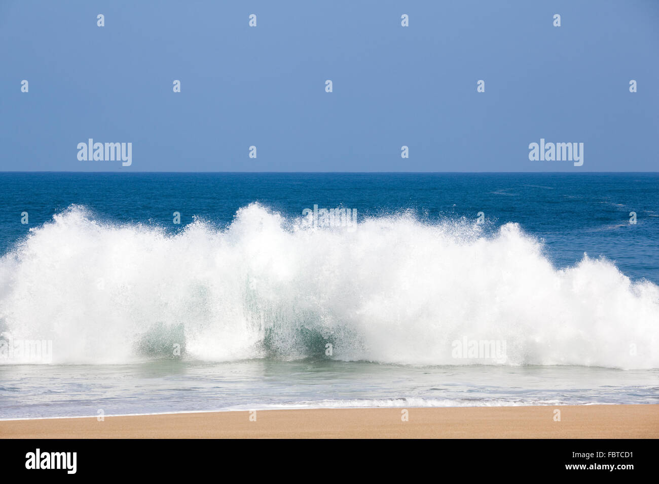 Shorebreak Waves Beach Hawaii High Resolution Stock Photography and ...