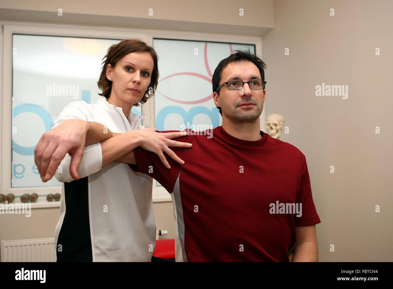 Physio behandlung hi-res stock photography and images - Alamy