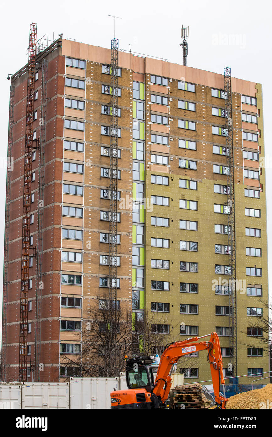 High rise flats in leeds hi-res stock photography and images - Alamy