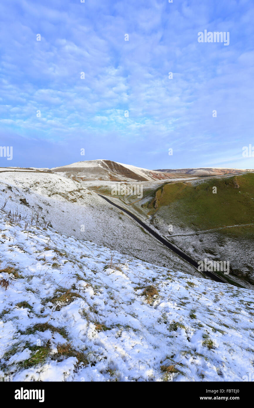 Snowy Mam Tor from Winnats Pass near Castleton, Derbyshire, Peak ...