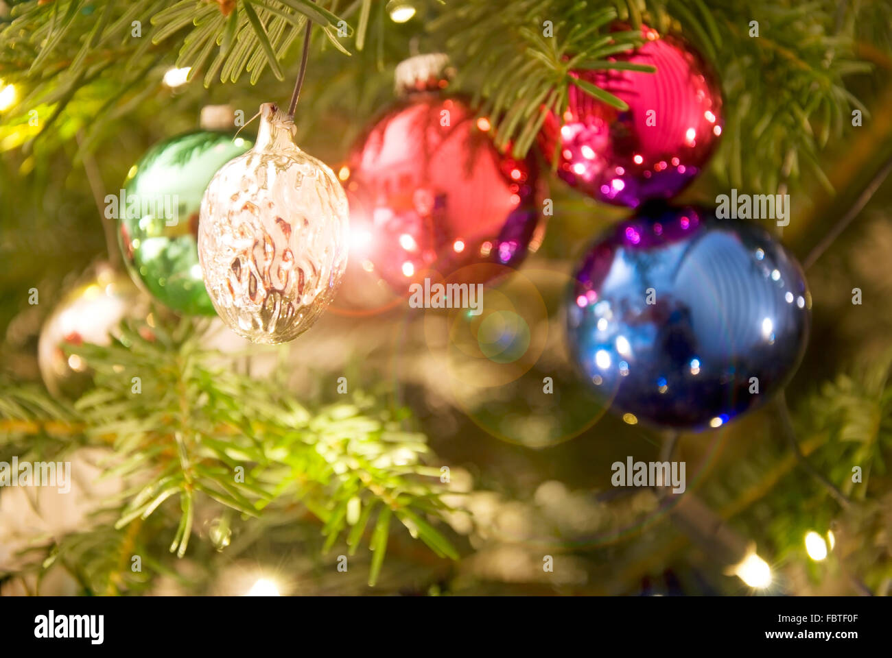 Goldener ball hi-res stock photography and images - Alamy