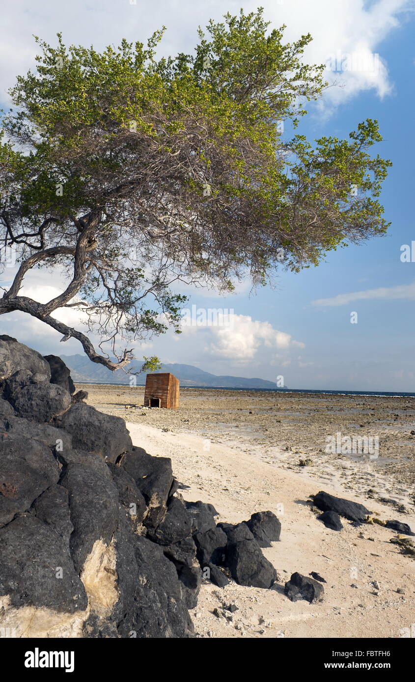 Exotic shoreline hi-res stock photography and images - Alamy