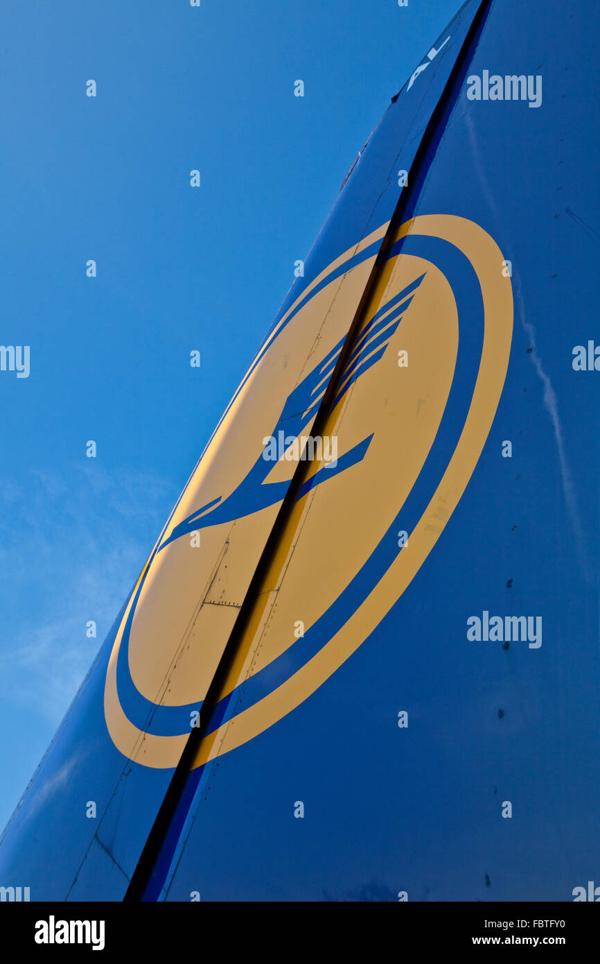 Aircraft tail fin hi-res stock photography and images - Alamy