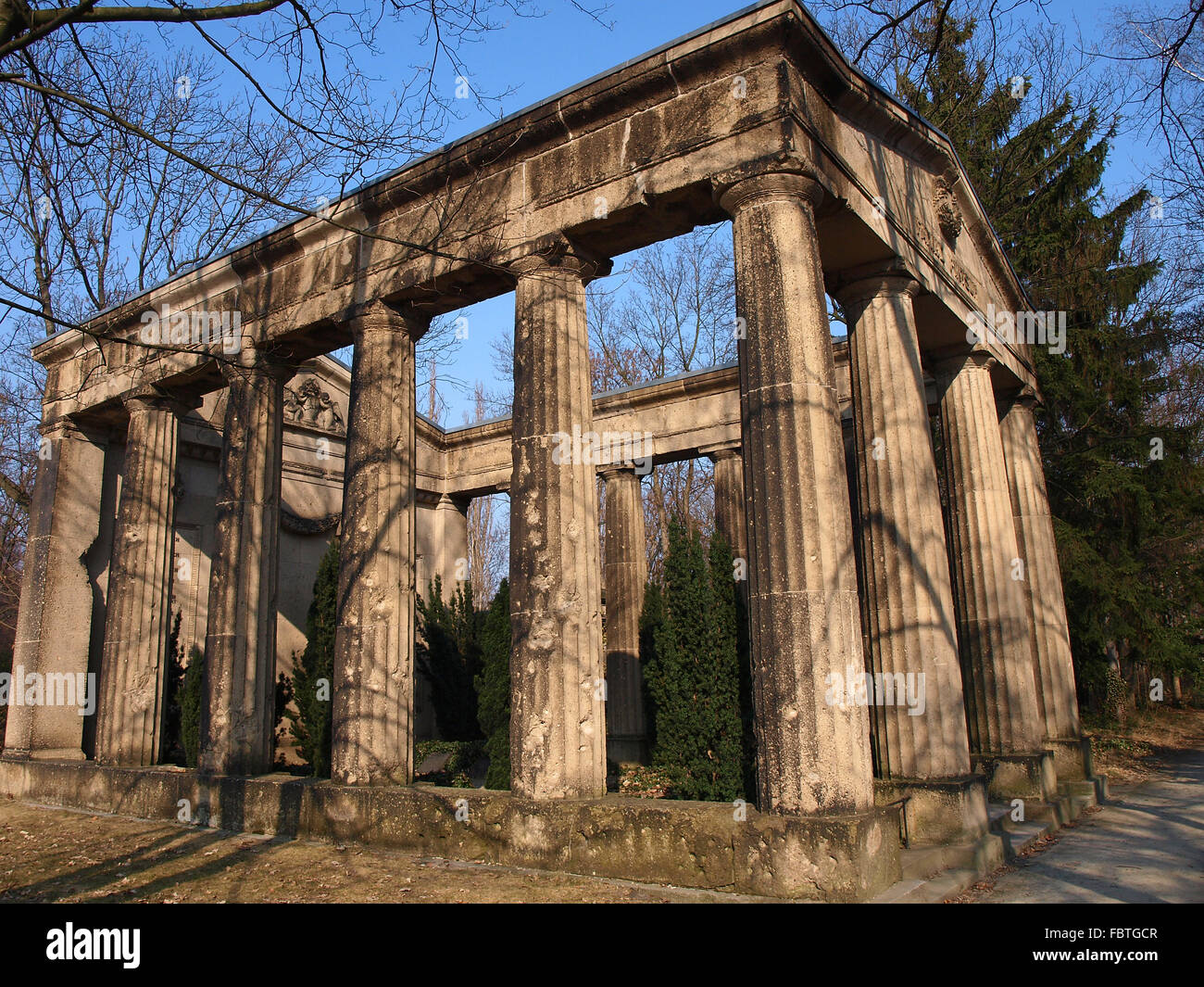 Family tomb Stock Photo - Alamy