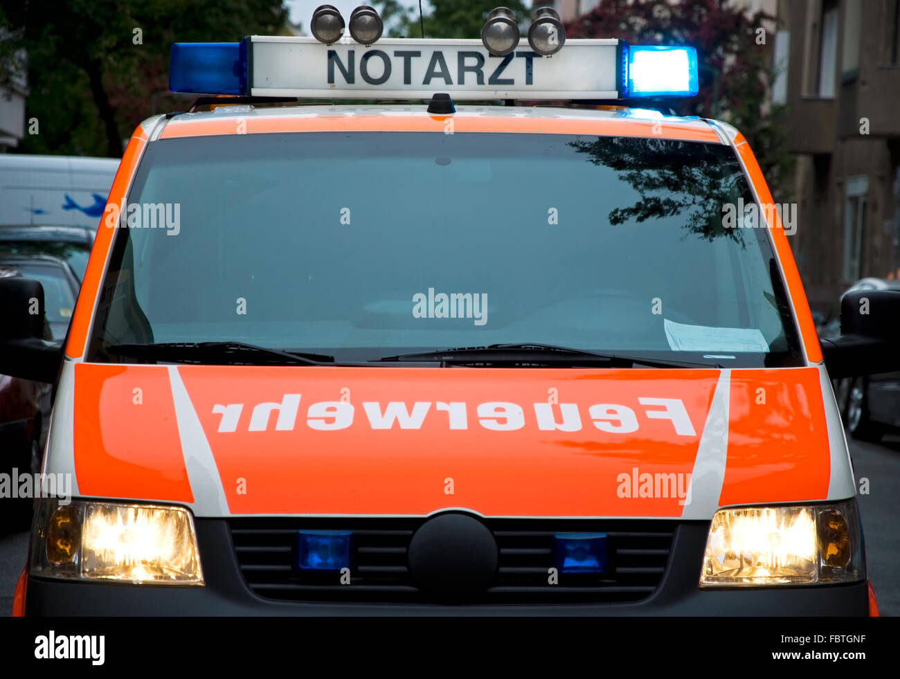 Notarzt hi-res stock photography and images - Alamy