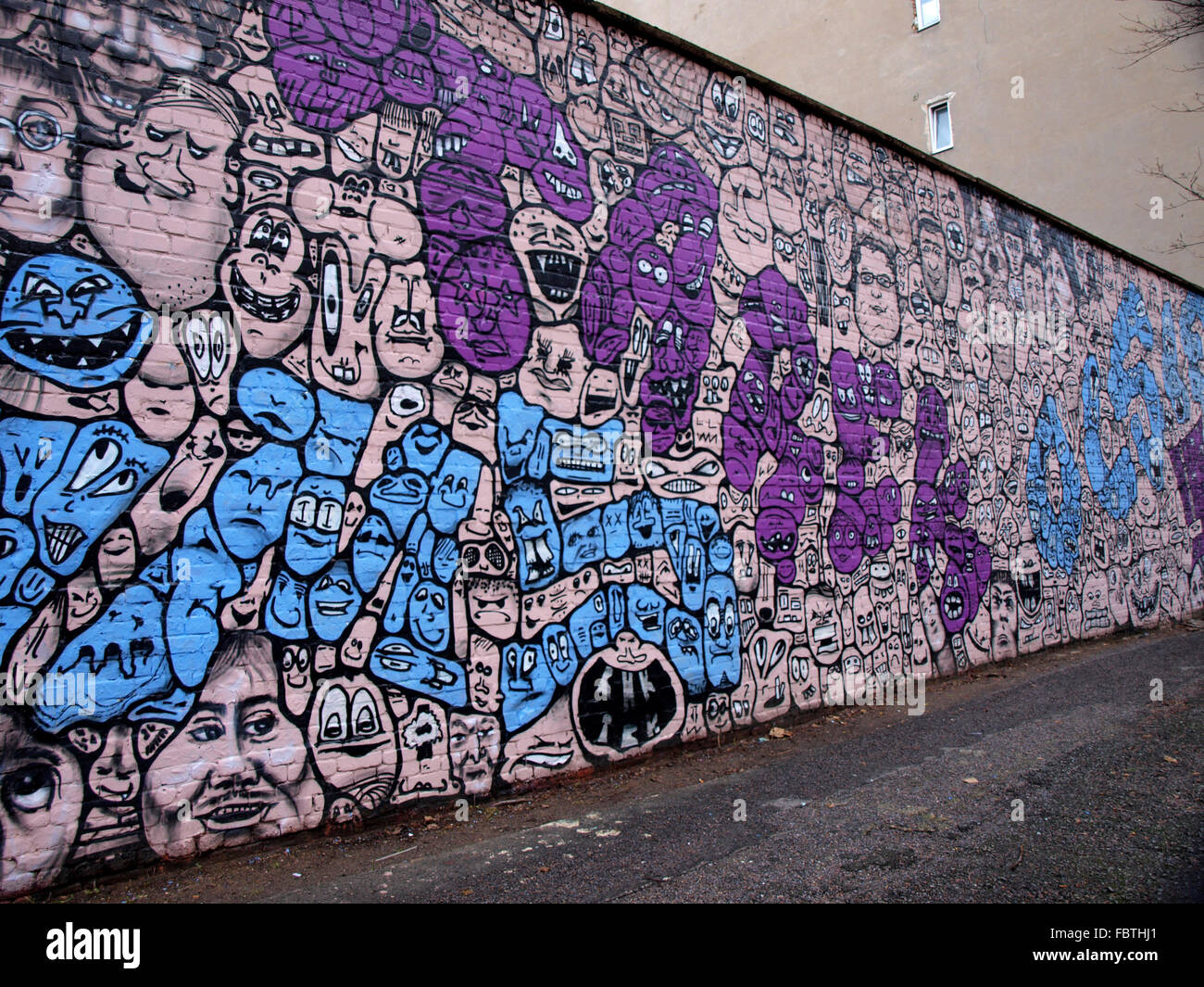 Hidden object hi-res stock photography and images - Alamy