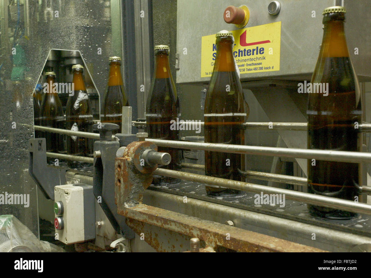 Bottling plants hi-res stock photography and images - Alamy