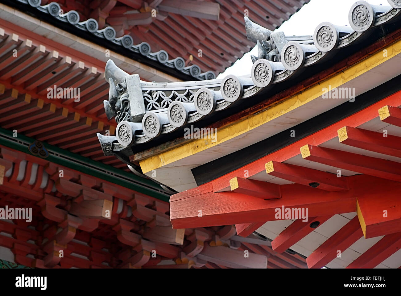 Pagoda roof hi-res stock photography and images - Alamy