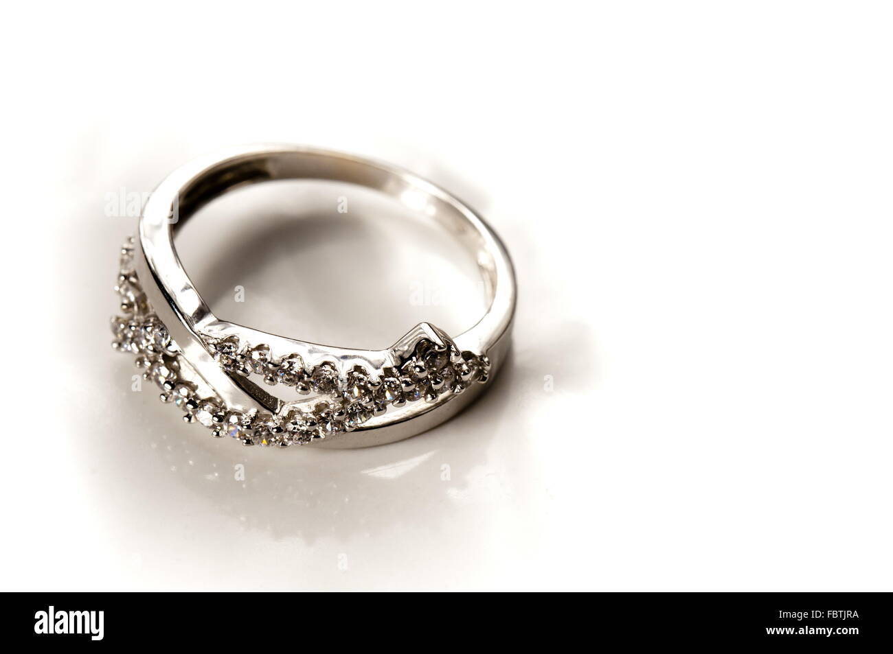 Gold white ring hi-res stock photography and images - Alamy