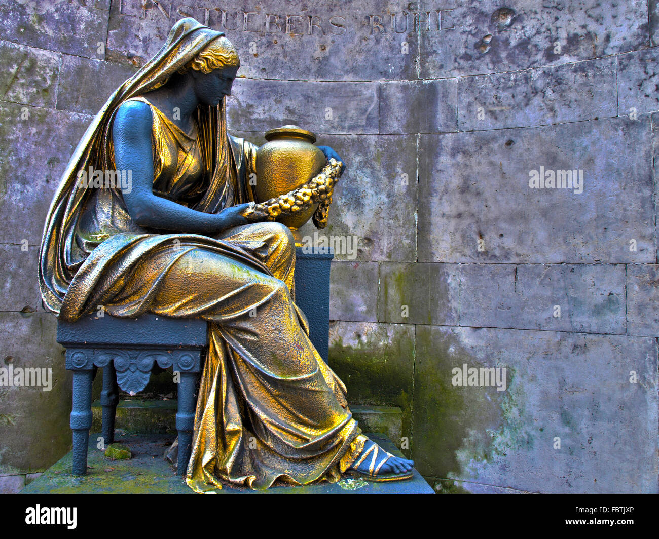 Goddess of mourning hi-res stock photography and images - Alamy