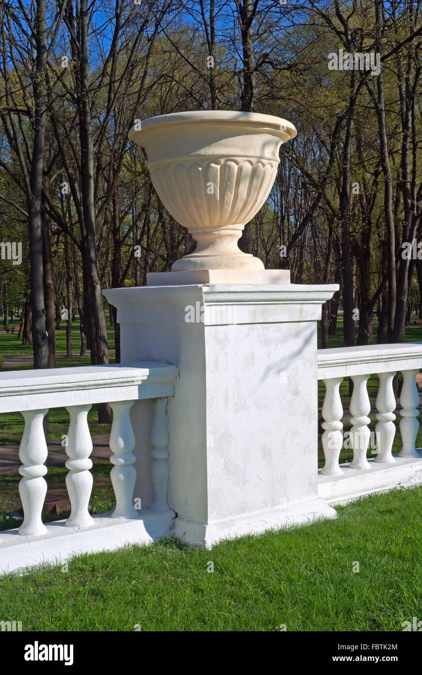Baluster shape hi-res stock photography and images - Alamy