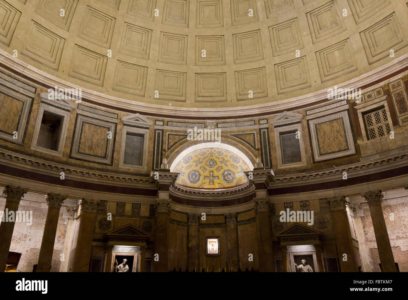 Pantheon interiors at night in rome hi-res stock photography and images ...