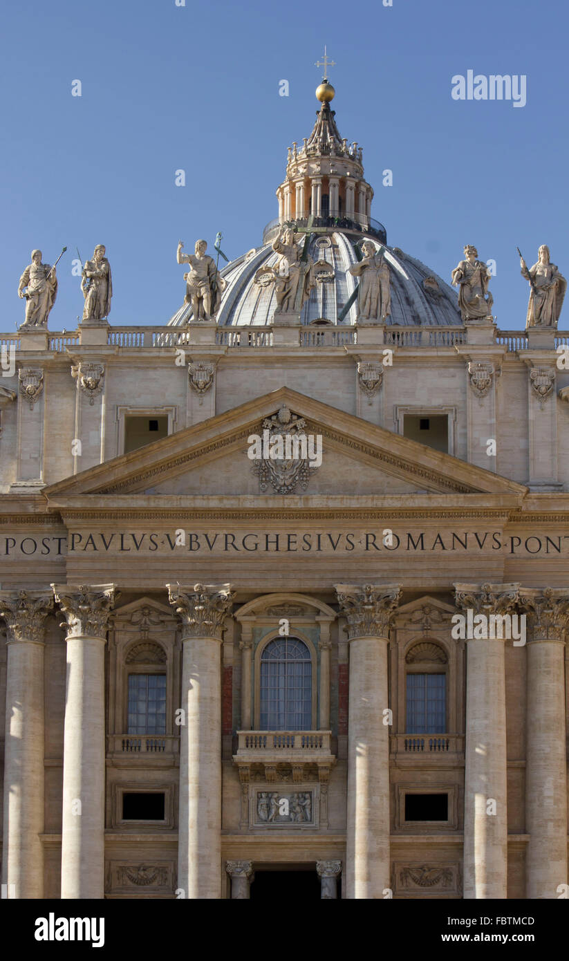 Vatican balcony where pope stands hi-res stock photography and images ...