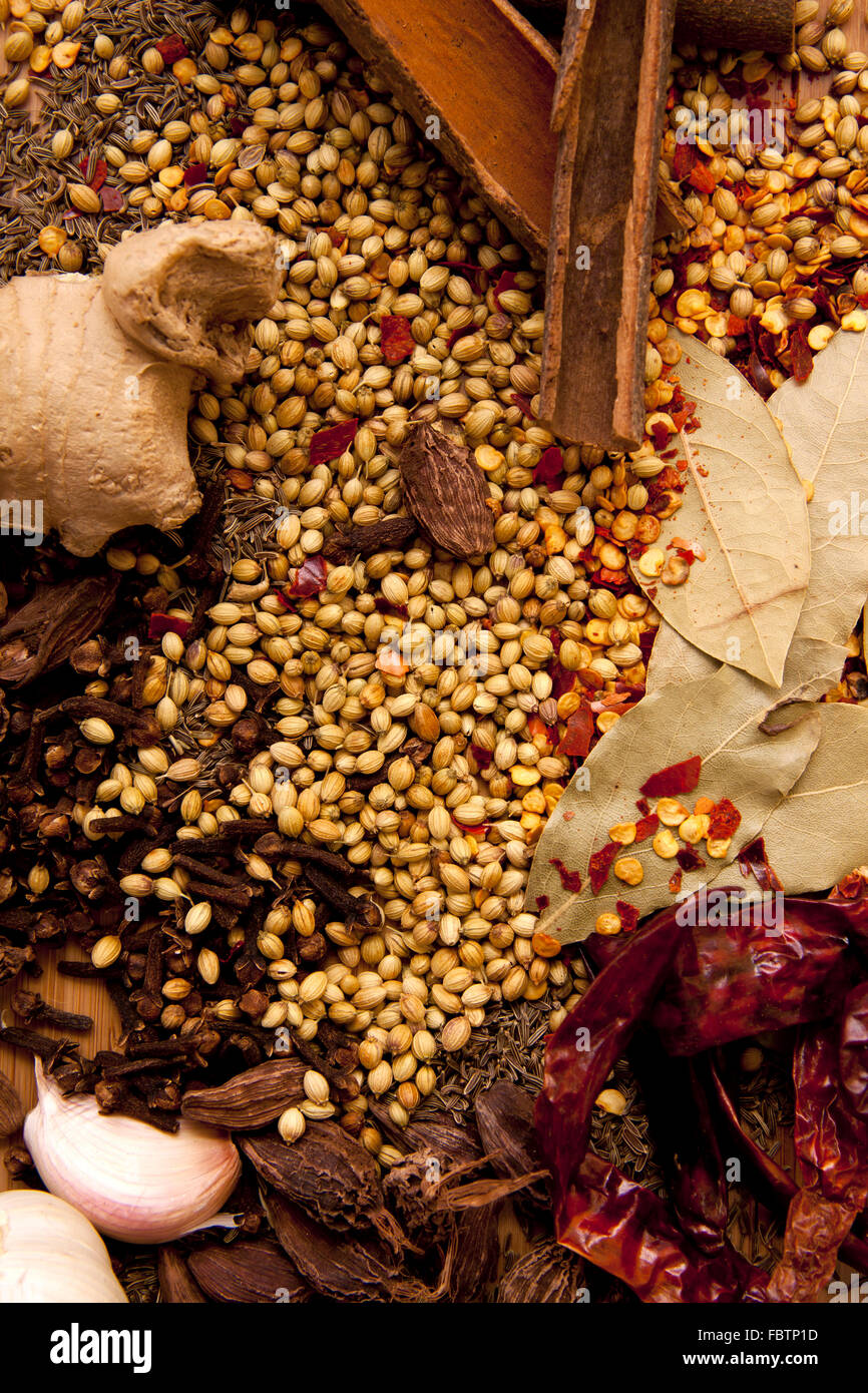Spice mix pepper garlic bay hi-res stock photography and images - Alamy