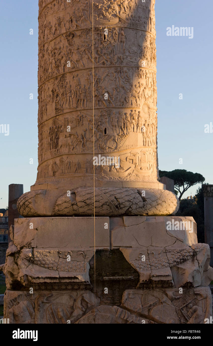 Trajan column close up detail hi-res stock photography and images - Alamy