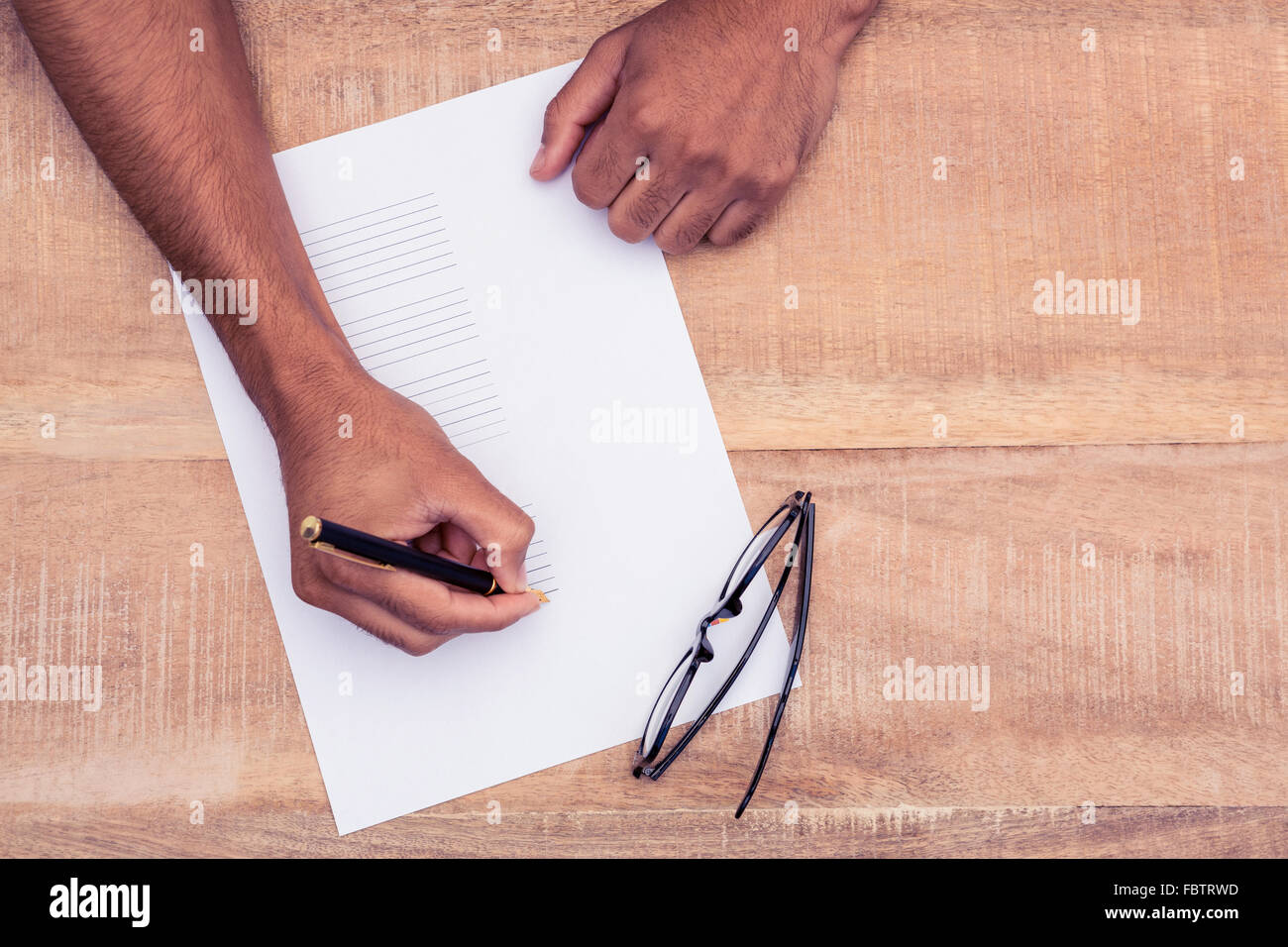 Paper desk hi-res stock photography and images - Alamy