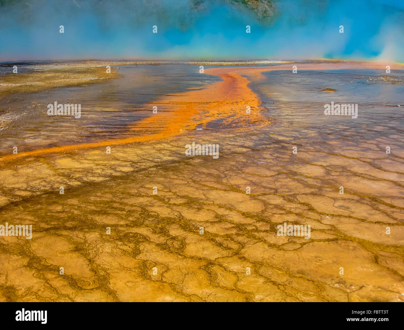 Grand geyser eruption yellowstone hi-res stock photography and images ...
