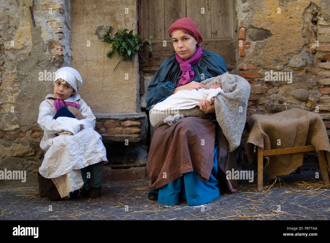 Sad girl poverty historical hi-res stock photography and images - Alamy