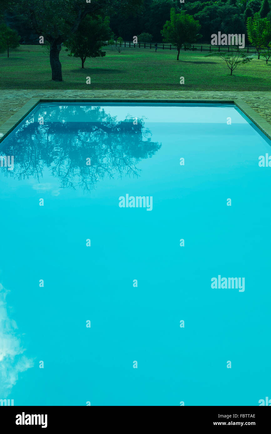 Tranquil swimming pool Stock Photo - Alamy