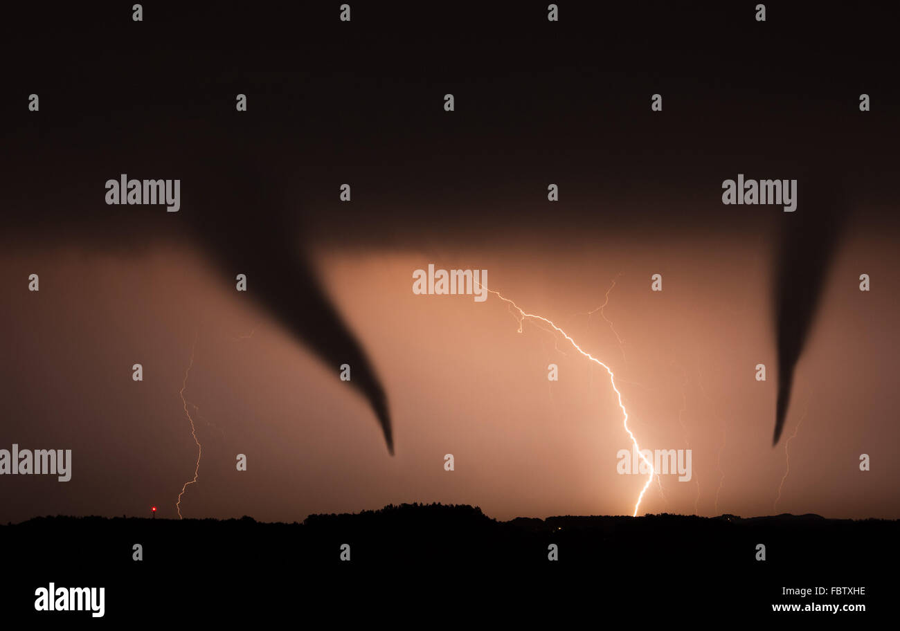 Storm chasing tornado alley hi-res stock photography and images - Alamy
