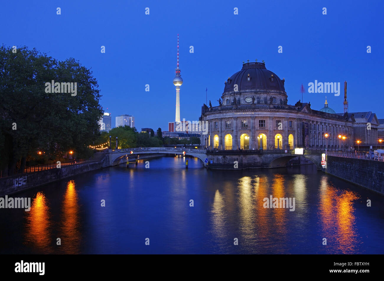 bodemuseum berlin at night Stock Photo - Alamy