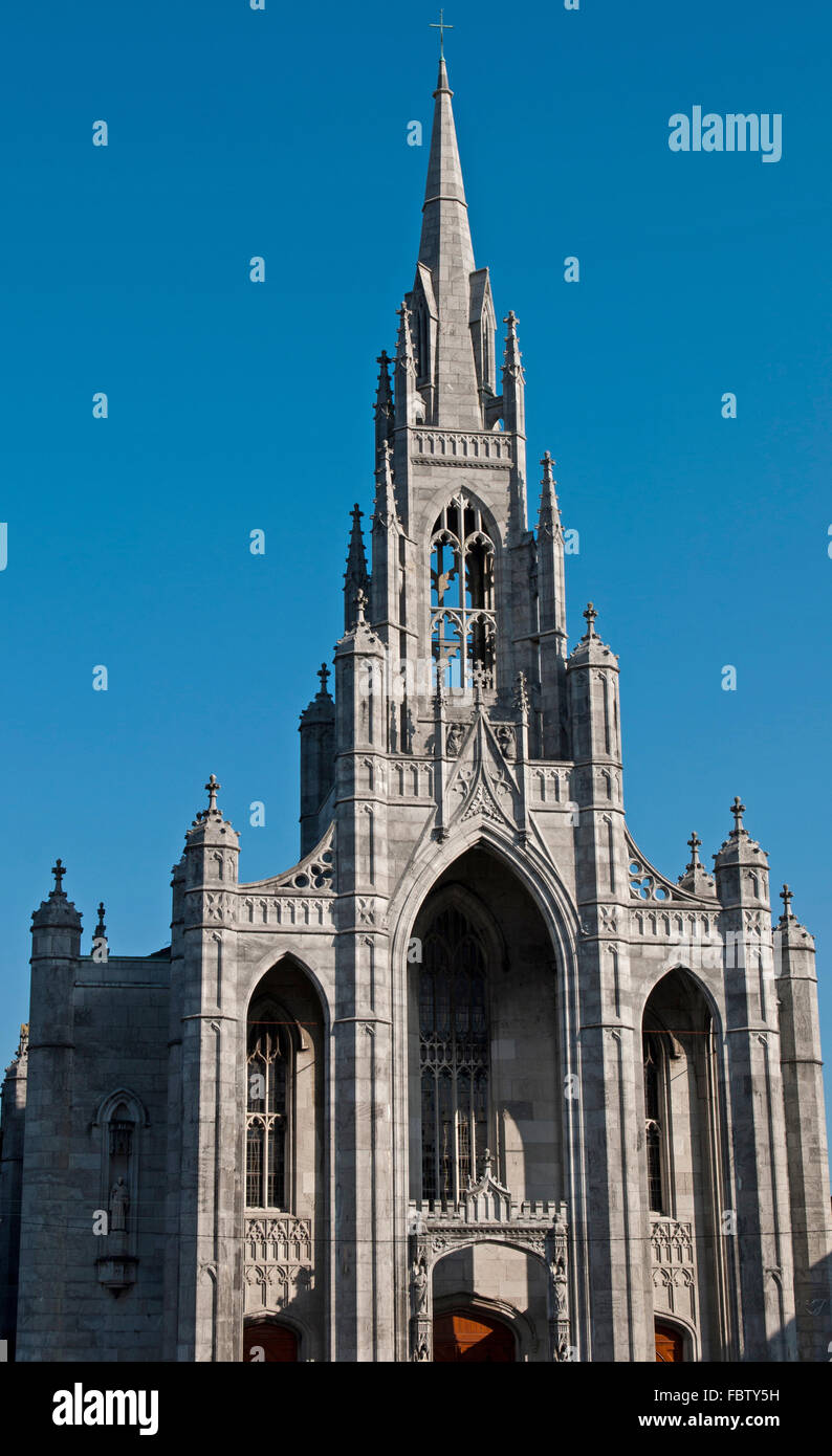 Celtic trinity hi-res stock photography and images - Alamy
