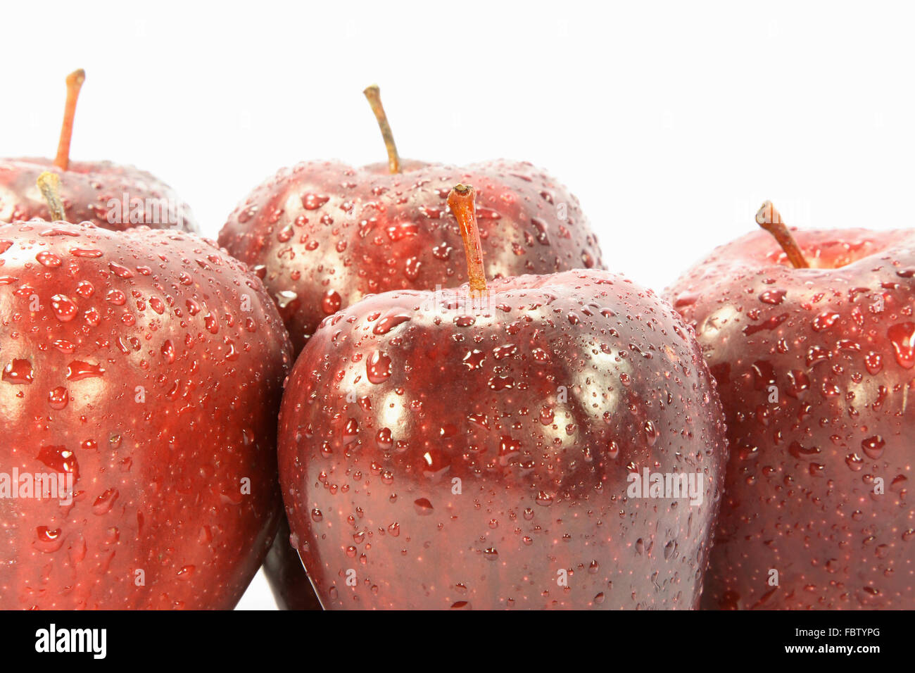 Five Red Apples covered with water drops Stock Photo - Alamy
