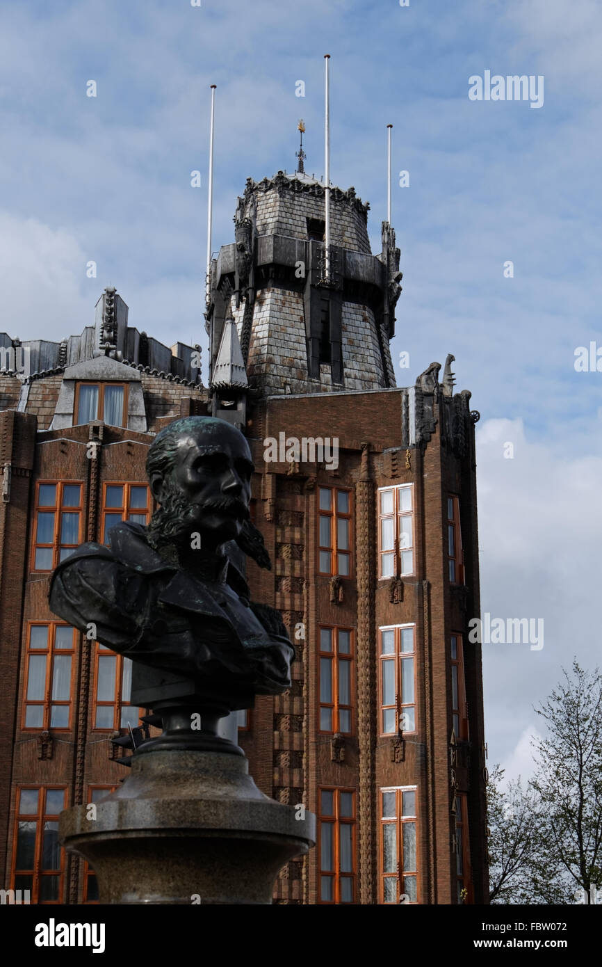 Scheepvaarthuis in Amsterdam Stock Photo - Alamy
