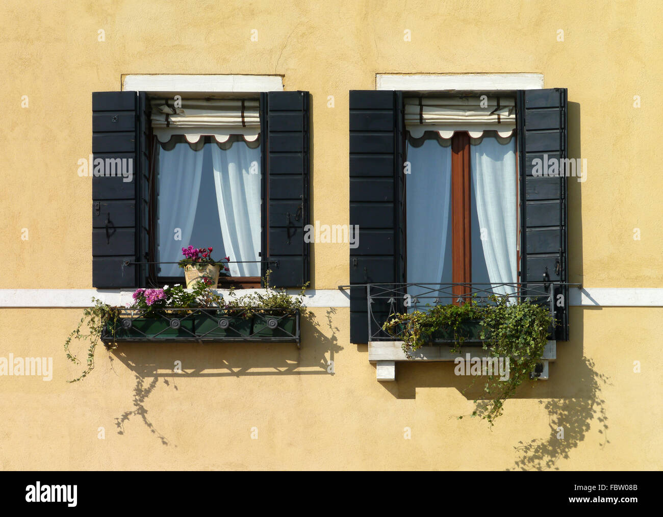 windows in venice Stock Photo - Alamy