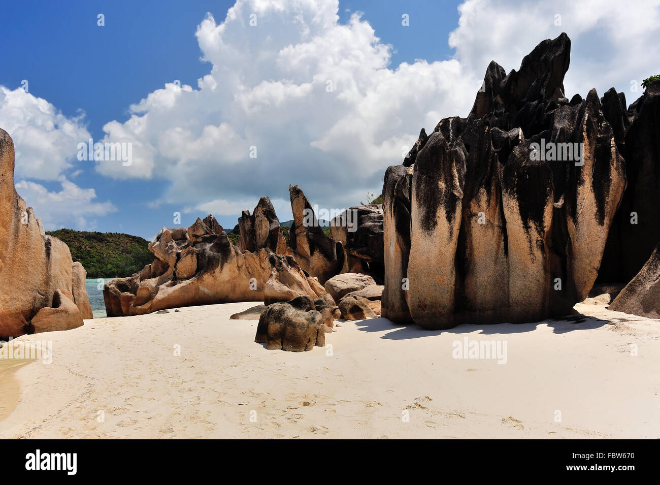 Curieuse hi-res stock photography and images - Alamy