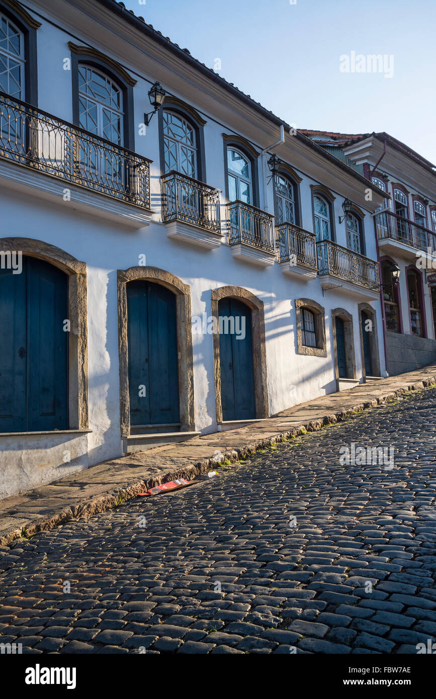 Cobblestone street outside exterior hi-res stock photography and images ...