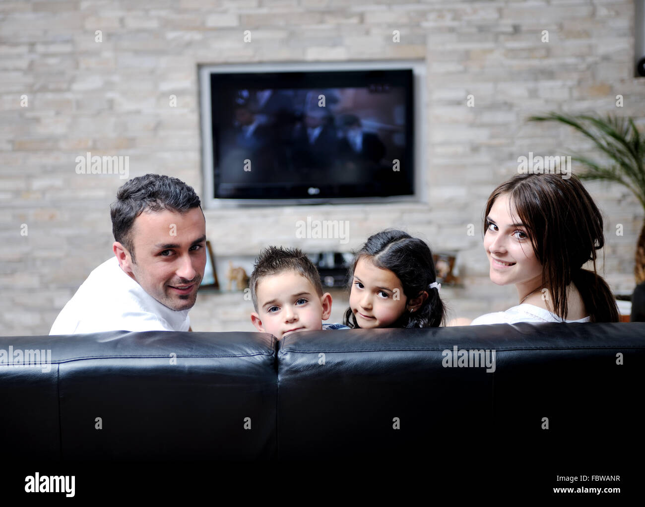 Modern family tv hi-res stock photography and images - Alamy