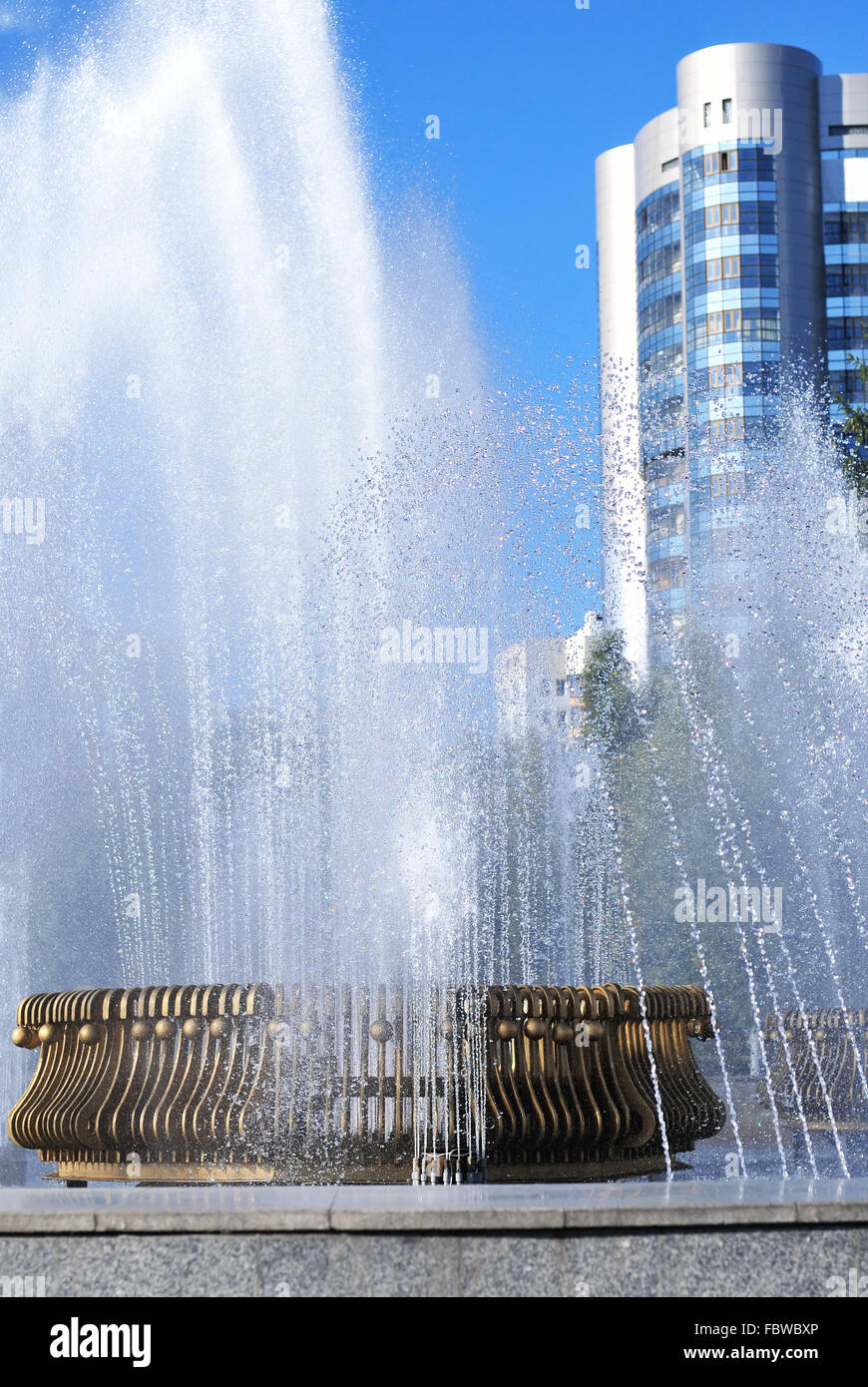 Fountain water flow hi-res stock photography and images - Alamy