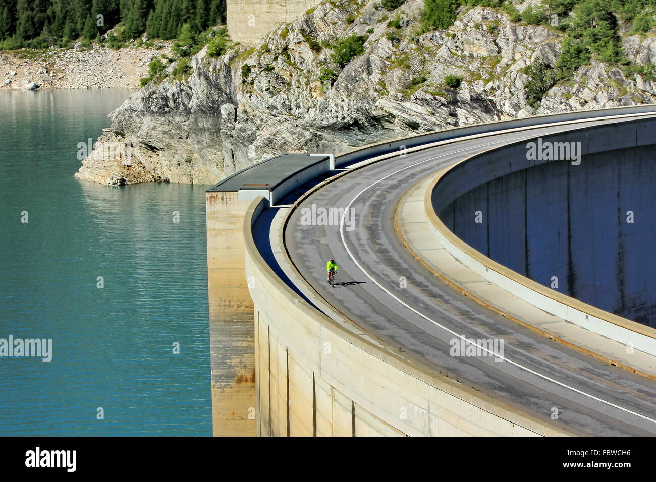 Tignes dam hi-res stock photography and images - Alamy