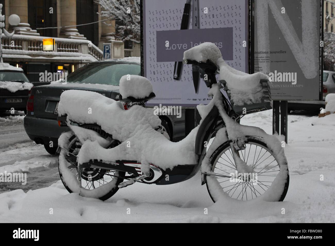 snow and motorbike Stock Photo - Alamy