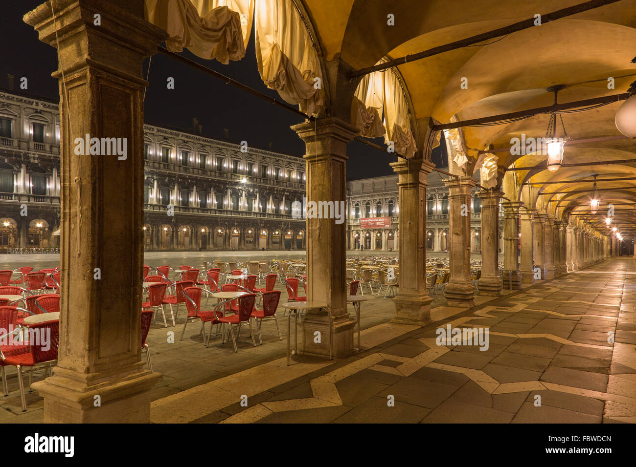 Procuratie vecchie building exterior hi-res stock photography and ...