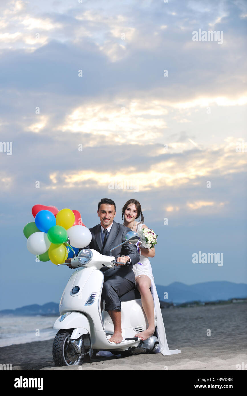 Balloon couple hi-res stock photography and images - Alamy