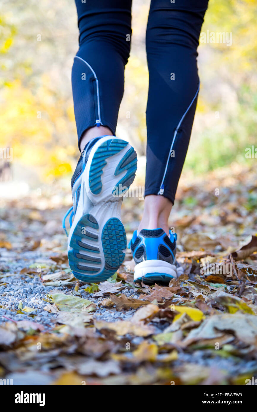 Female feet running hi-res stock photography and images - Alamy