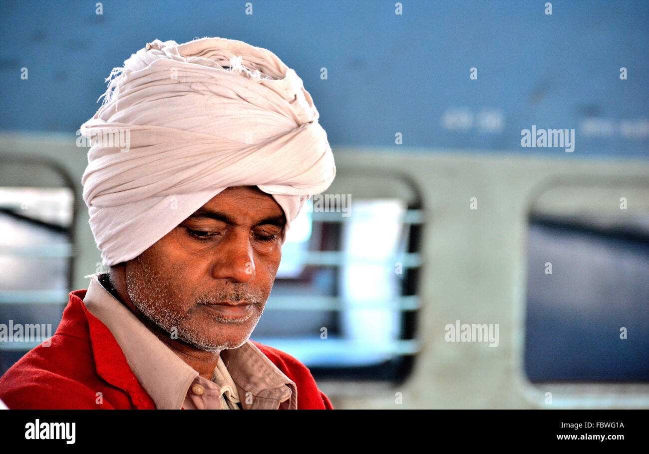 Wages porter hi-res stock photography and images - Alamy