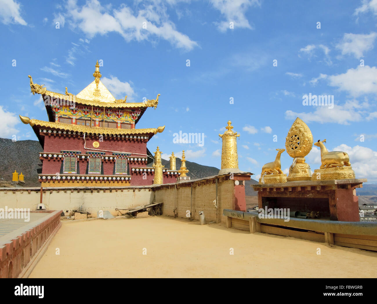 songzanlin tibetan monastery, shangri-la, china Stock Photo - Alamy
