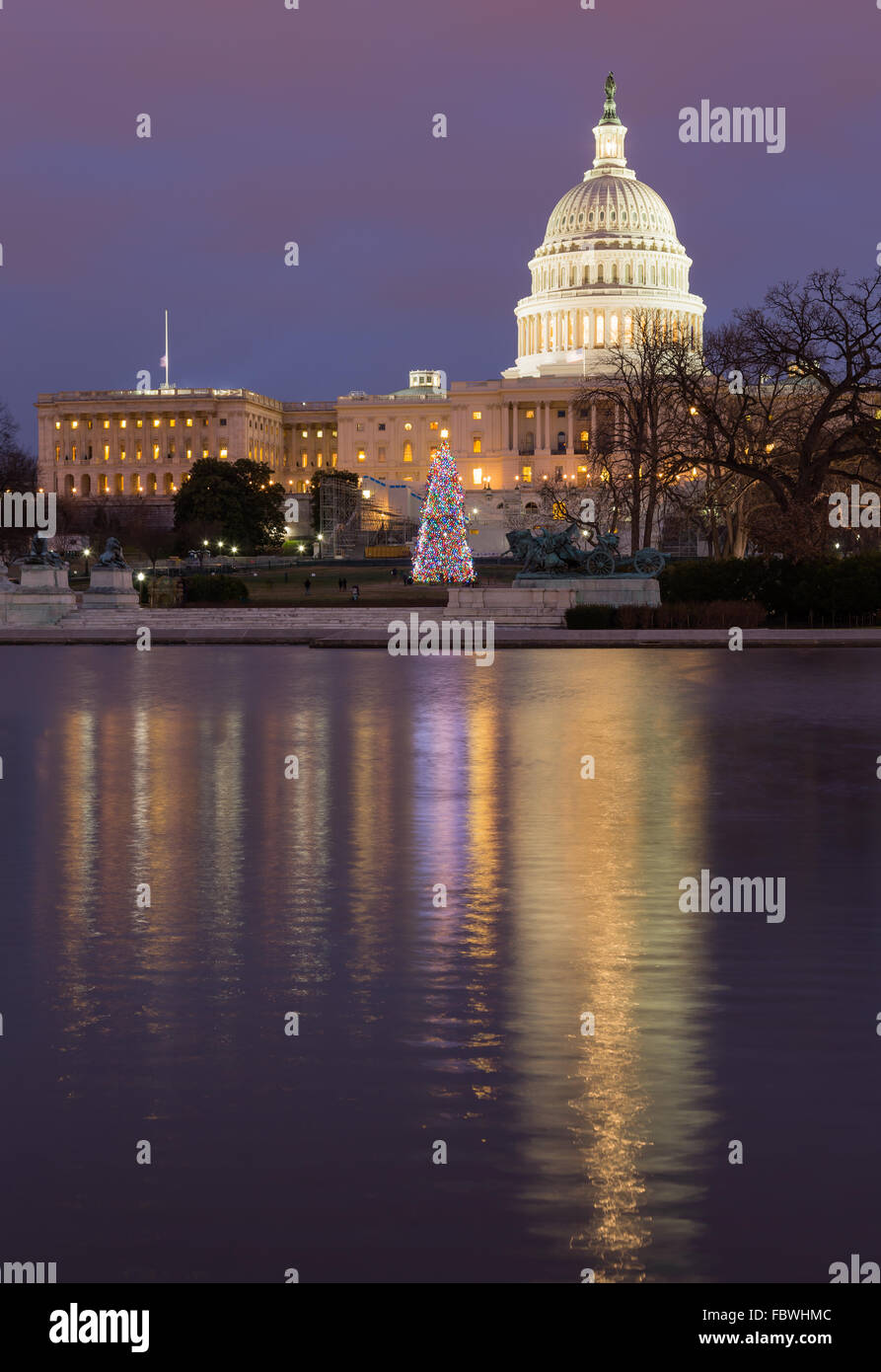 Government building decorated christmas lights hi-res stock photography ...