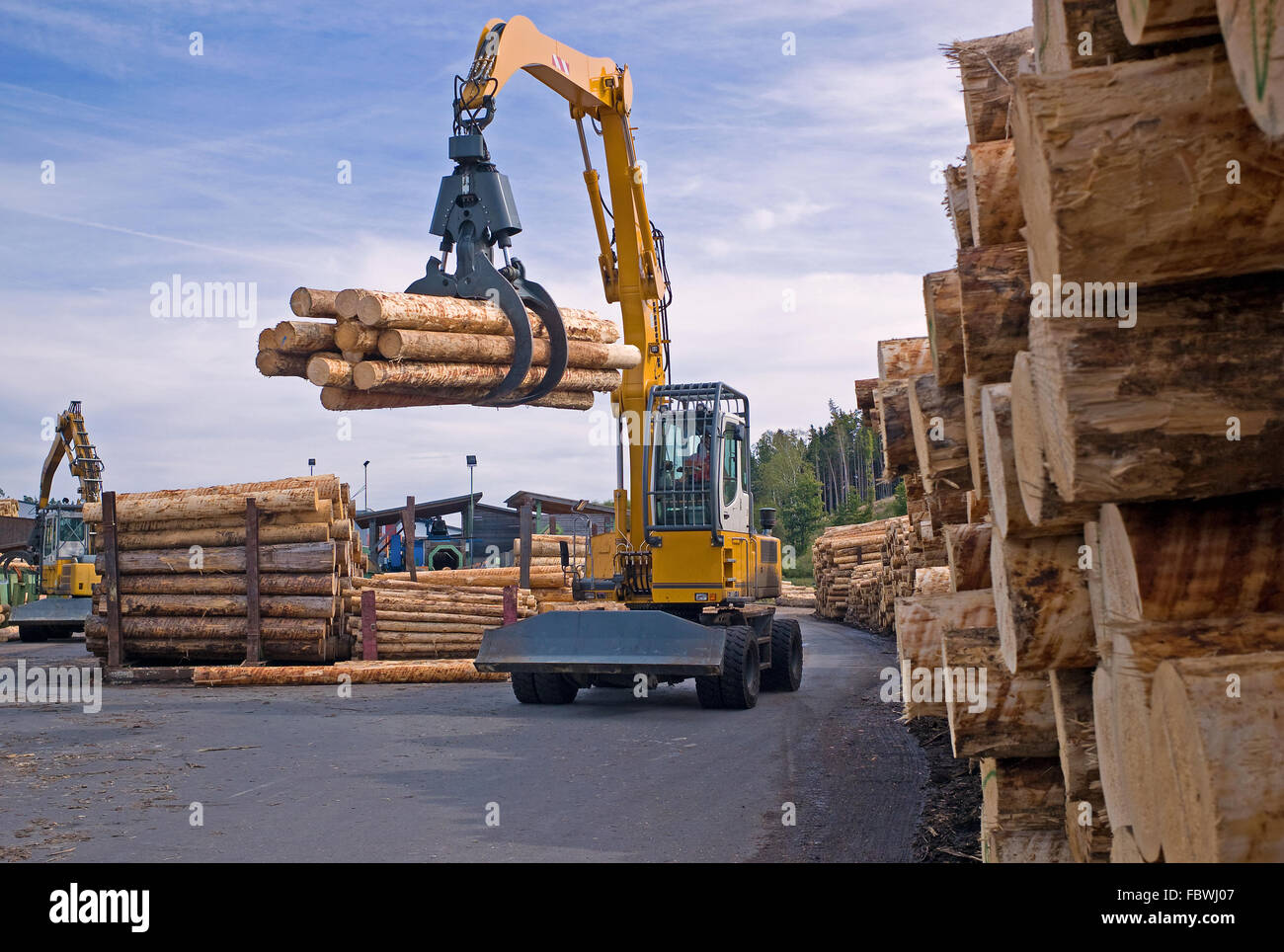 clamshell at work Stock Photo - Alamy