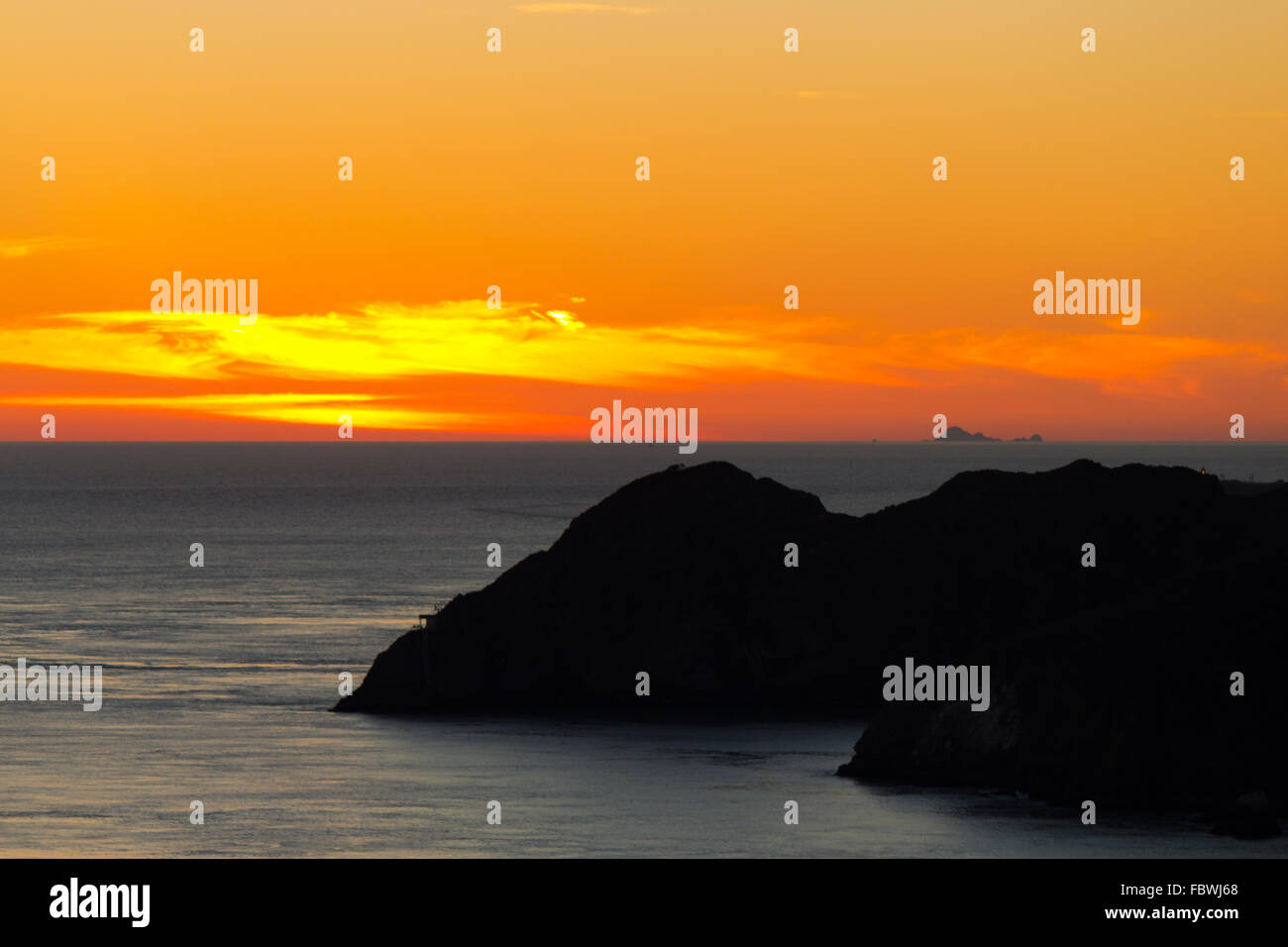 Tranquil sunset over ocean hi-res stock photography and images - Alamy